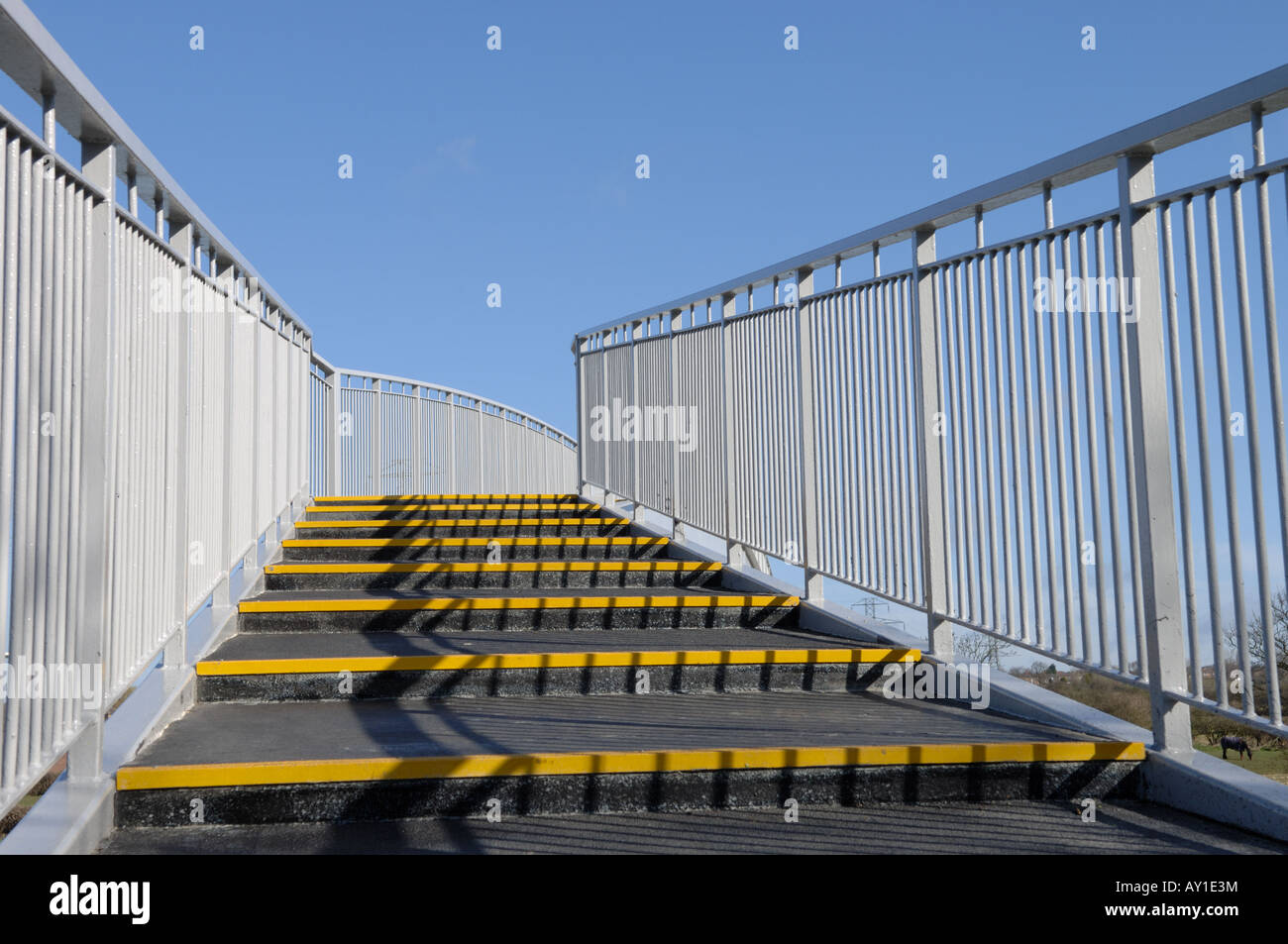 Bridge steps hi-res stock photography and images - Alamy