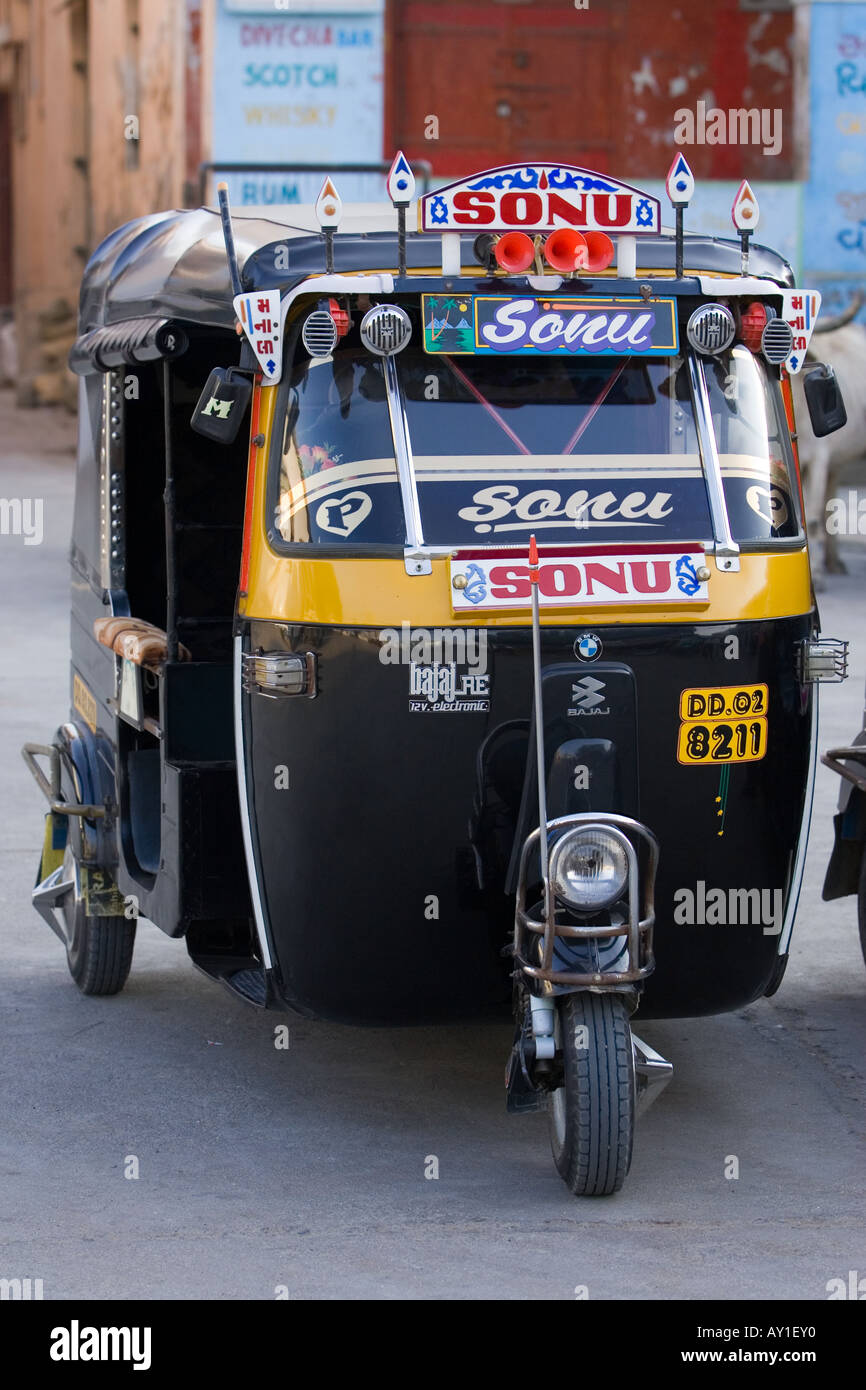 Rickshaw india hi-res stock photography and images - Alamy
