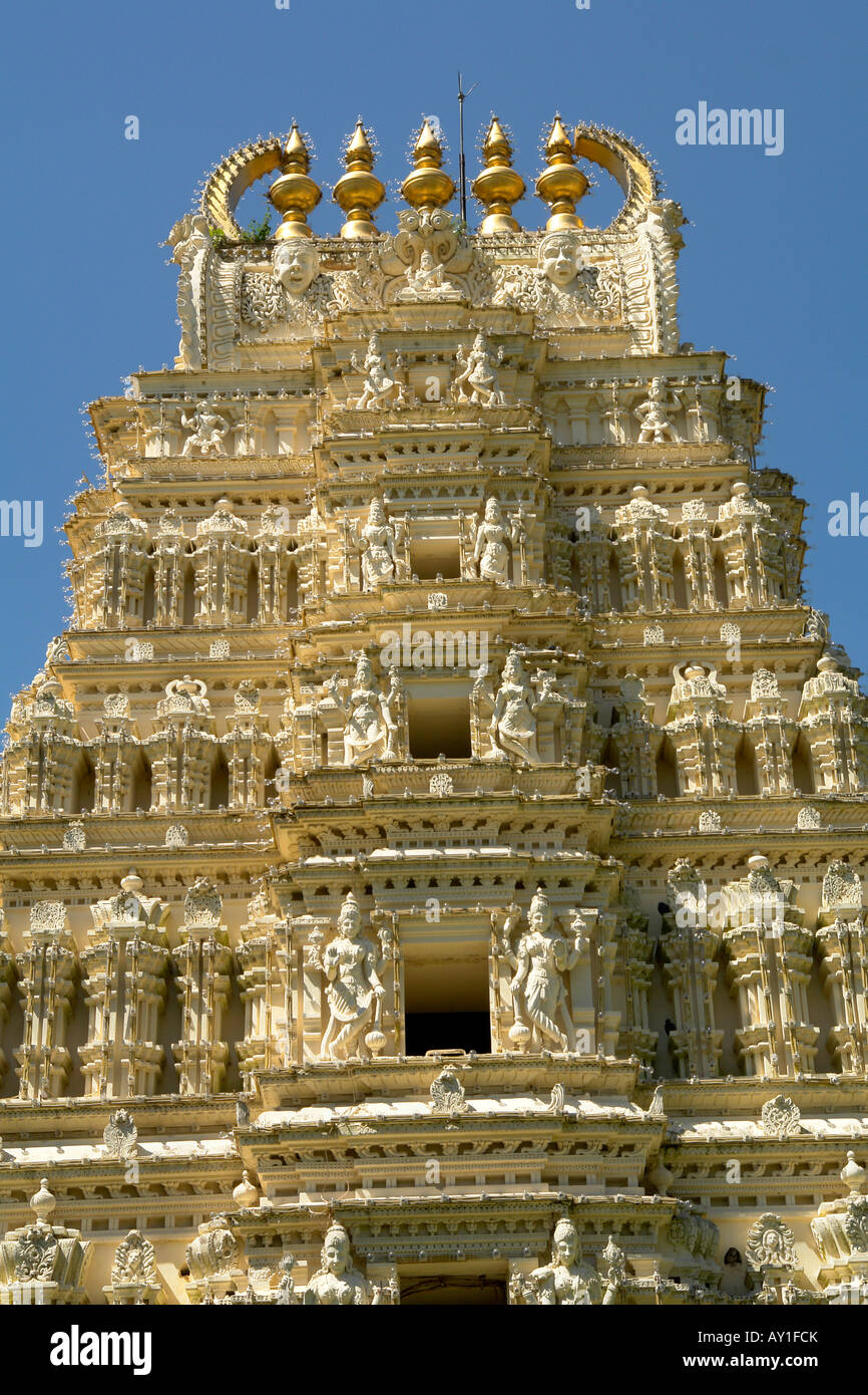 Bhuvaneshwari temple hi-res stock photography and images - Alamy