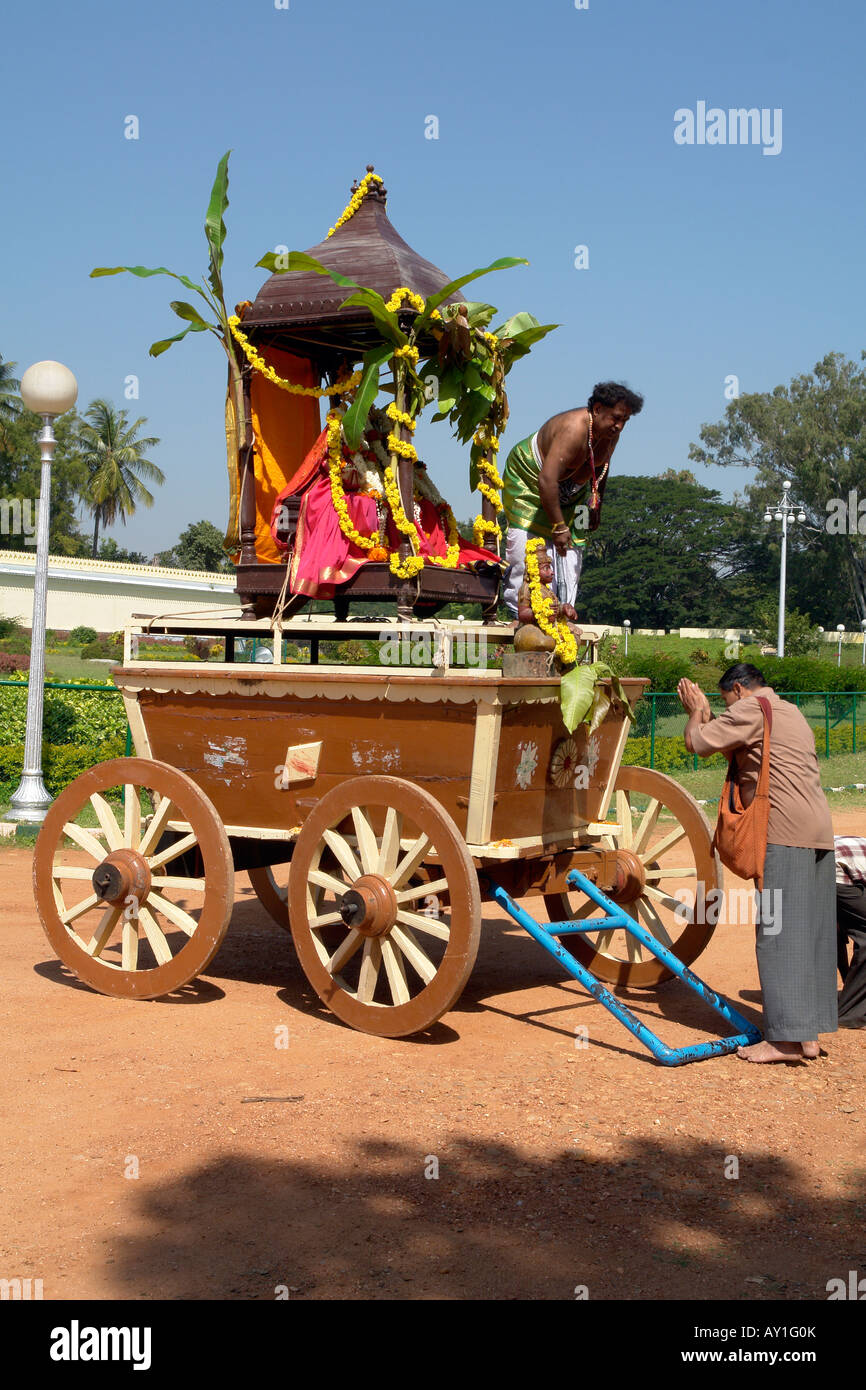 temple cart with hindu god and priest outside a temple in the grounds ...