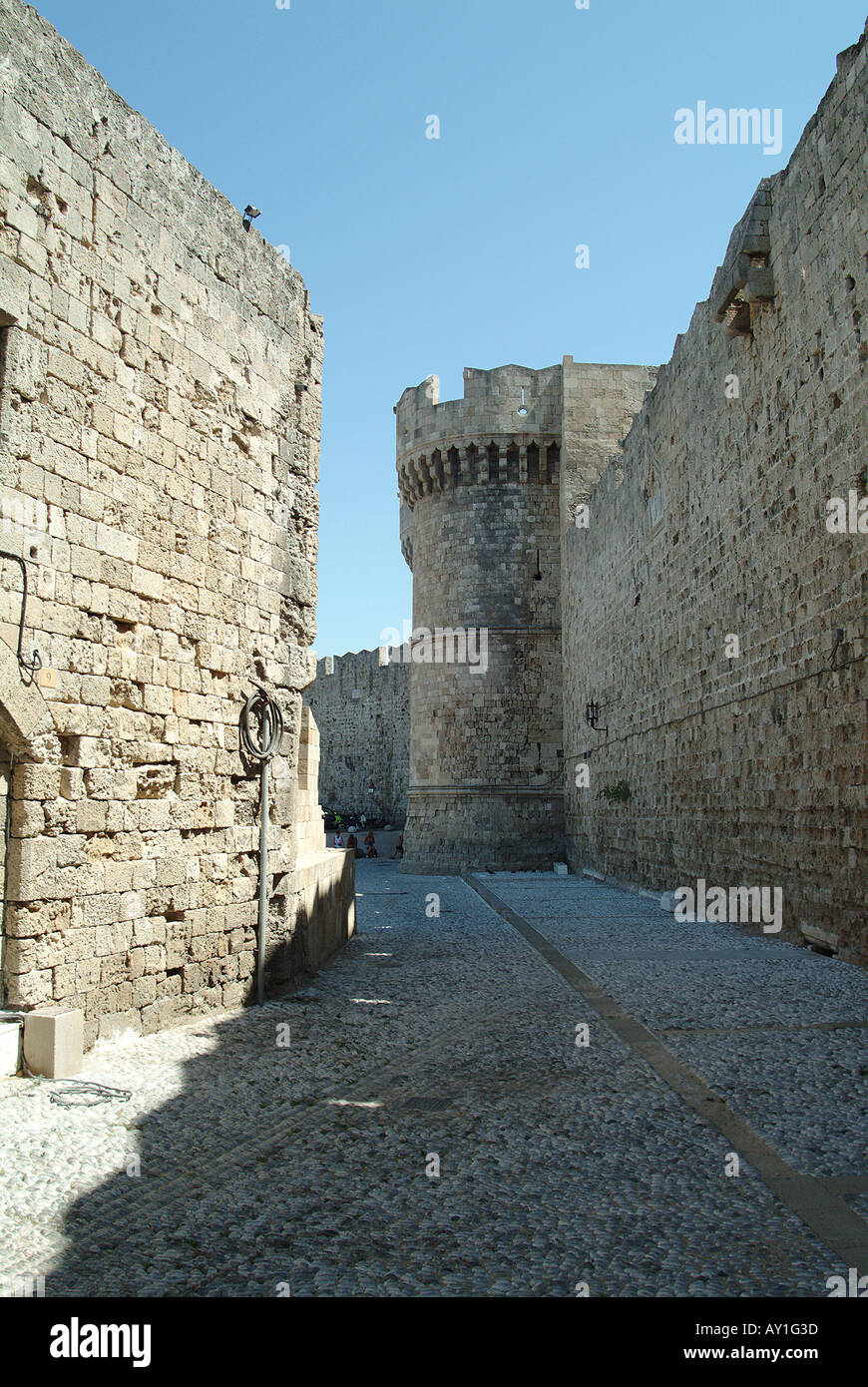 The old city walls of Rhodes Stock Photo - Alamy