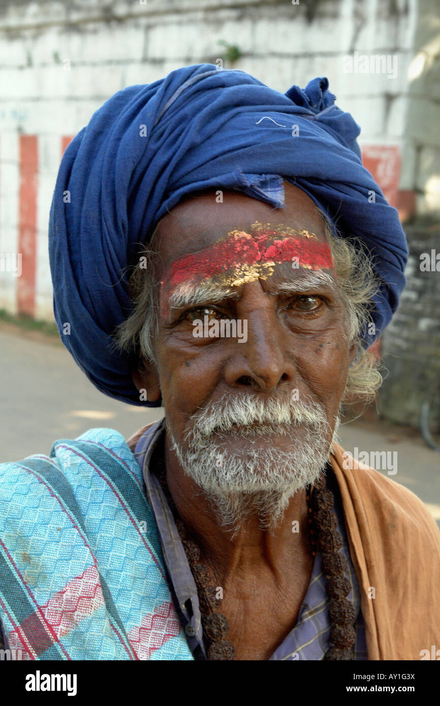 Indian man costume hi-res stock photography and images - Alamy