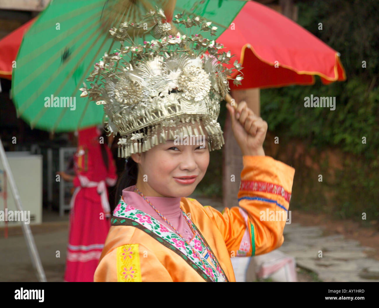 Chinese girls in traditional Stock Photo - Alamy