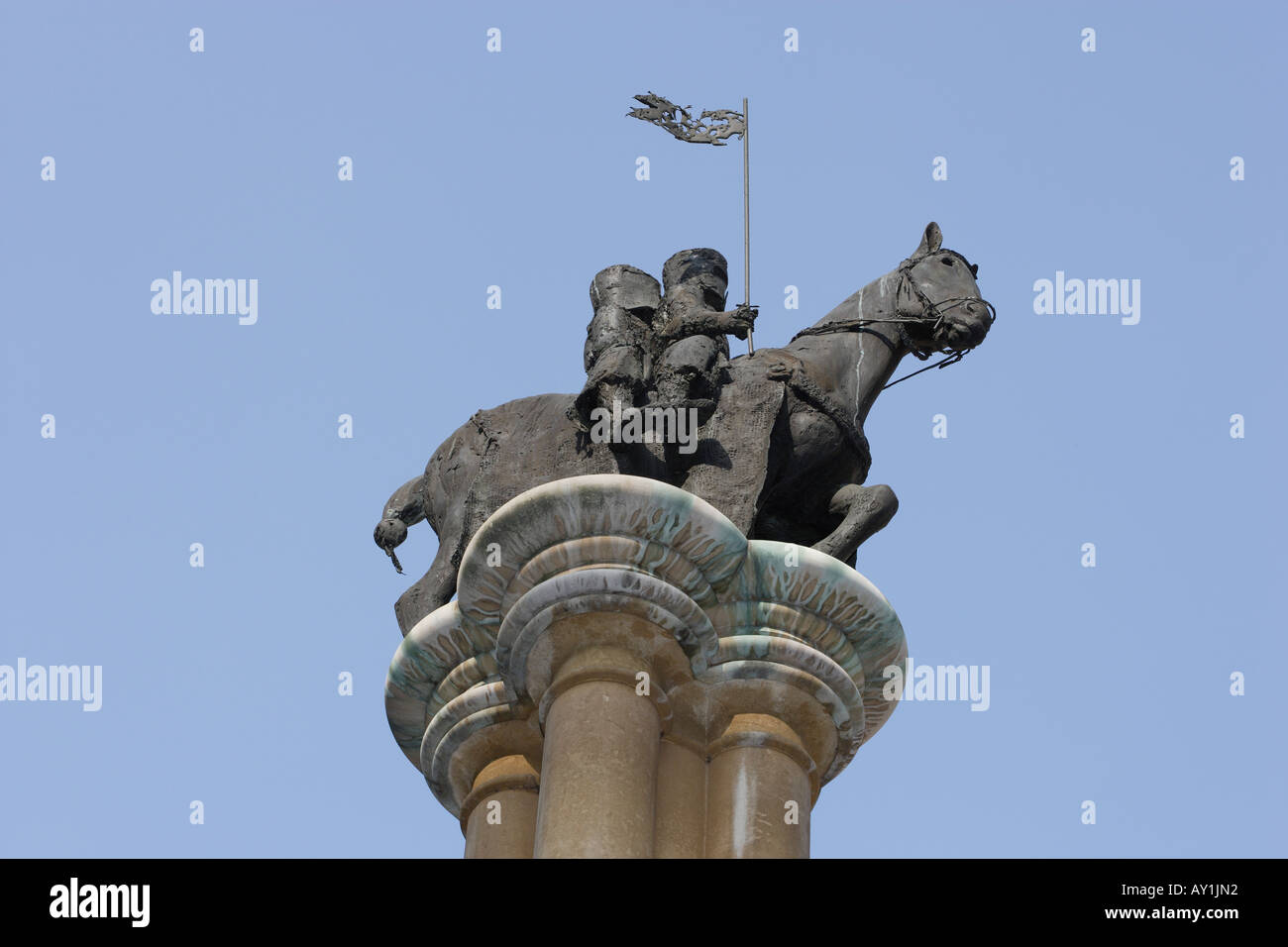 Knights templar statue hi-res stock photography and images - Alamy