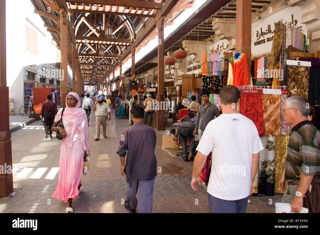 Bur Dubai souq Dubai United Arab Emirates Stock Photo - Alamy
