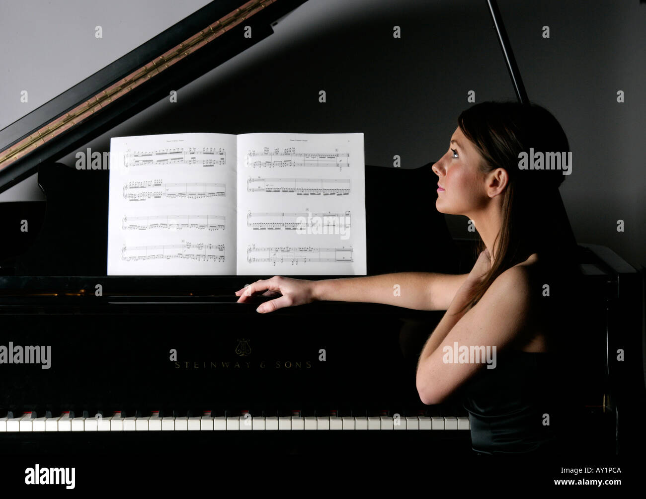 Piano look hi-res stock photography and images - Alamy