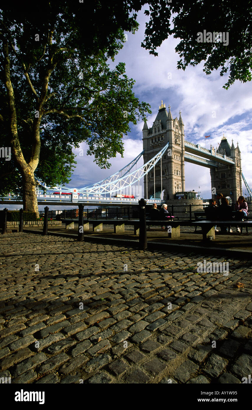 History thames embankment hi-res stock photography and images - Alamy