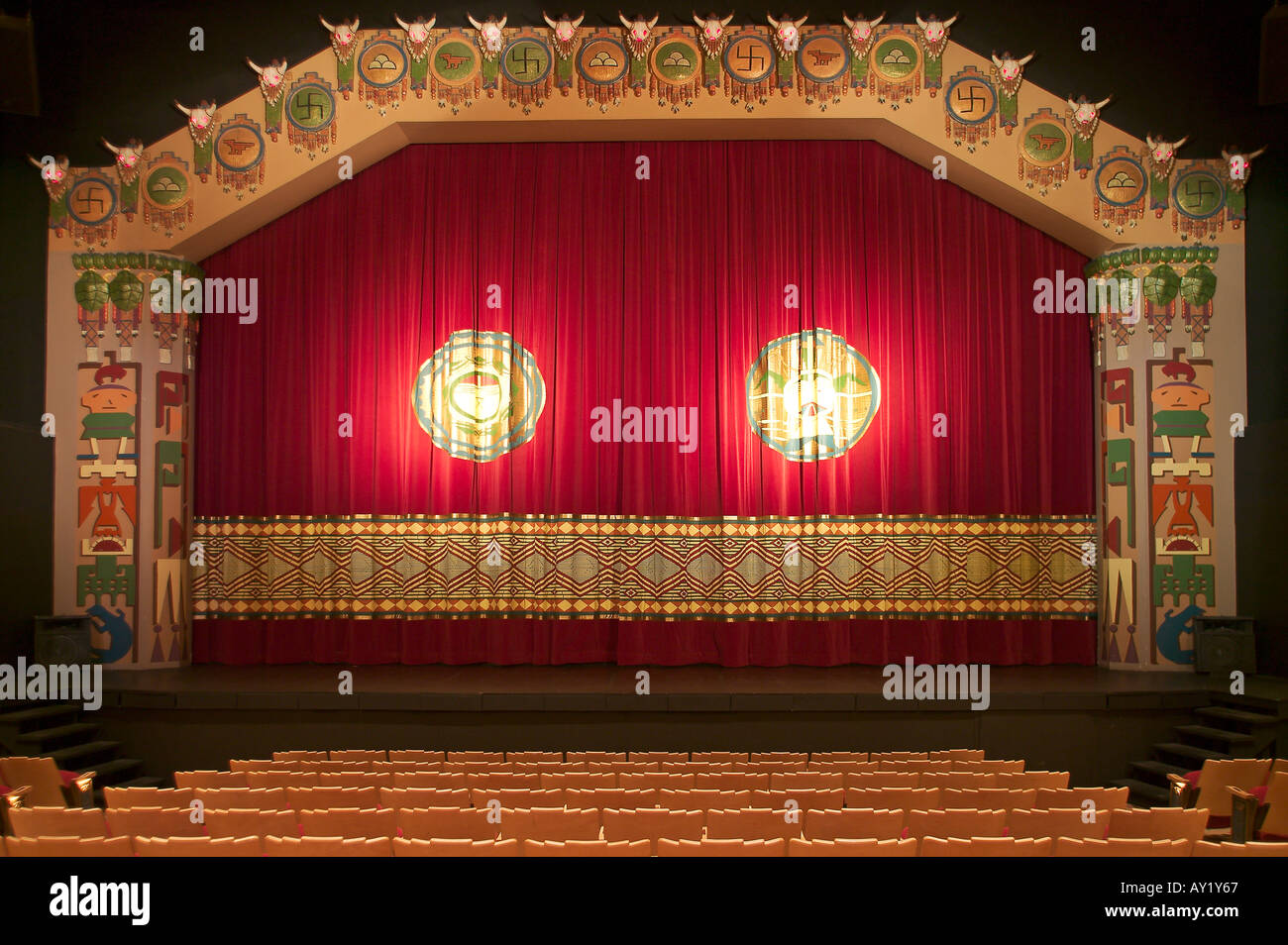 Proscenium hi-res stock photography and images - Alamy