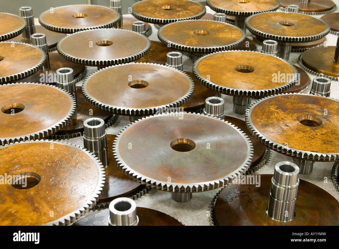 Round circular gearbox hi-res stock photography and images - Alamy