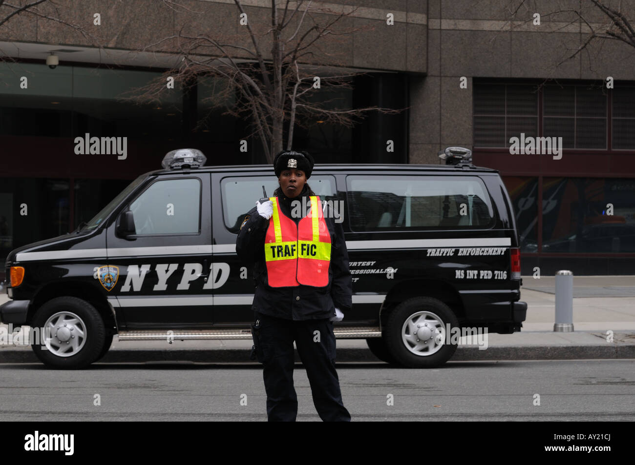 New York City traffic cop Stock Photo - Alamy
