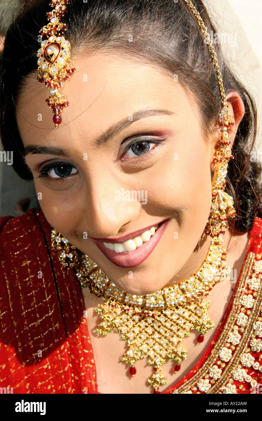 Woman made of diamonds hi-res stock photography and images - Alamy