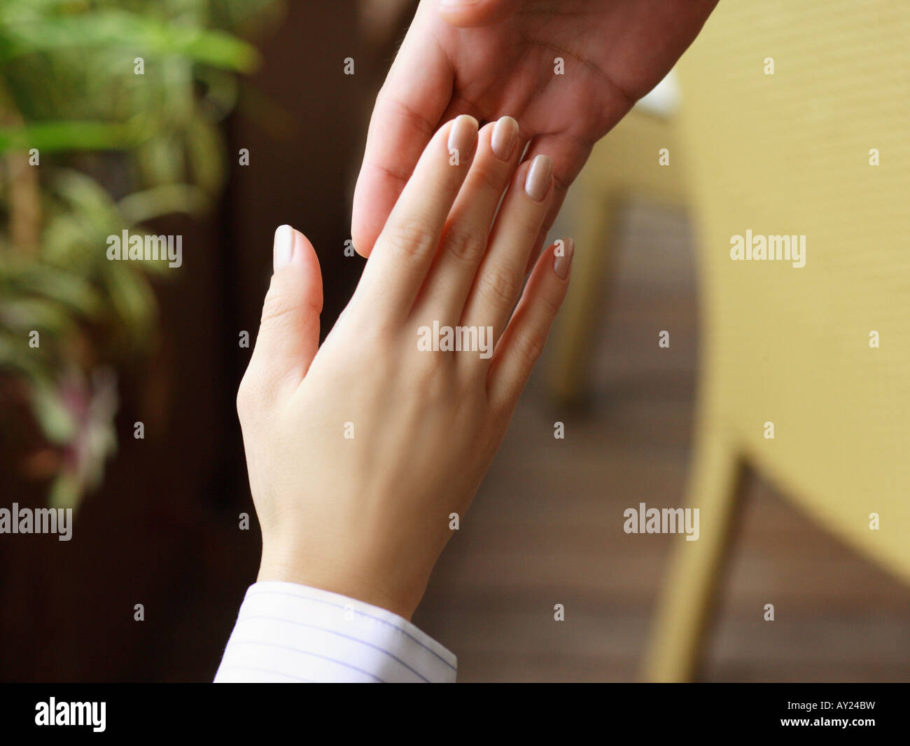 Hand shake teamwork hi-res stock photography and images - Alamy