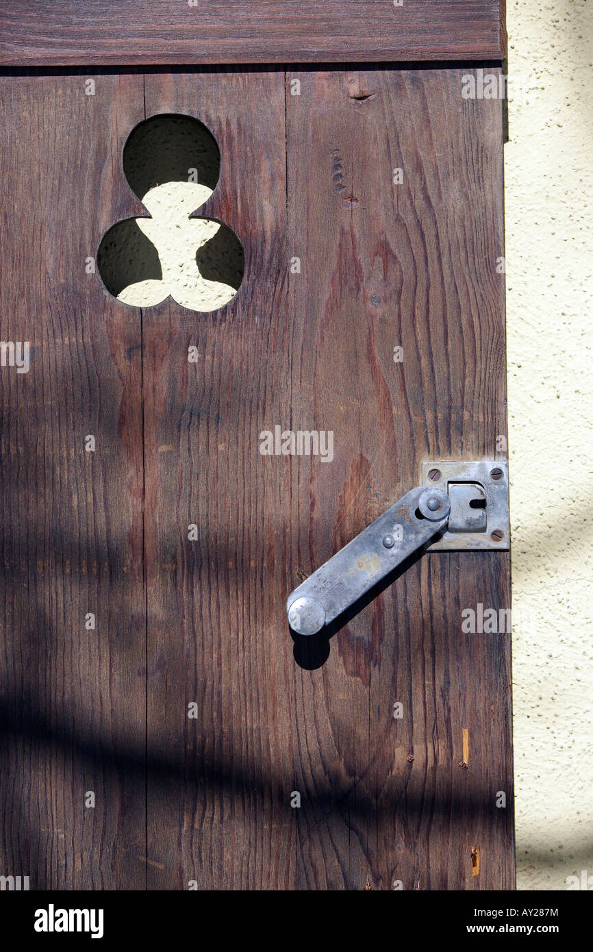 Shutter mechanism hi-res stock photography and images - Alamy