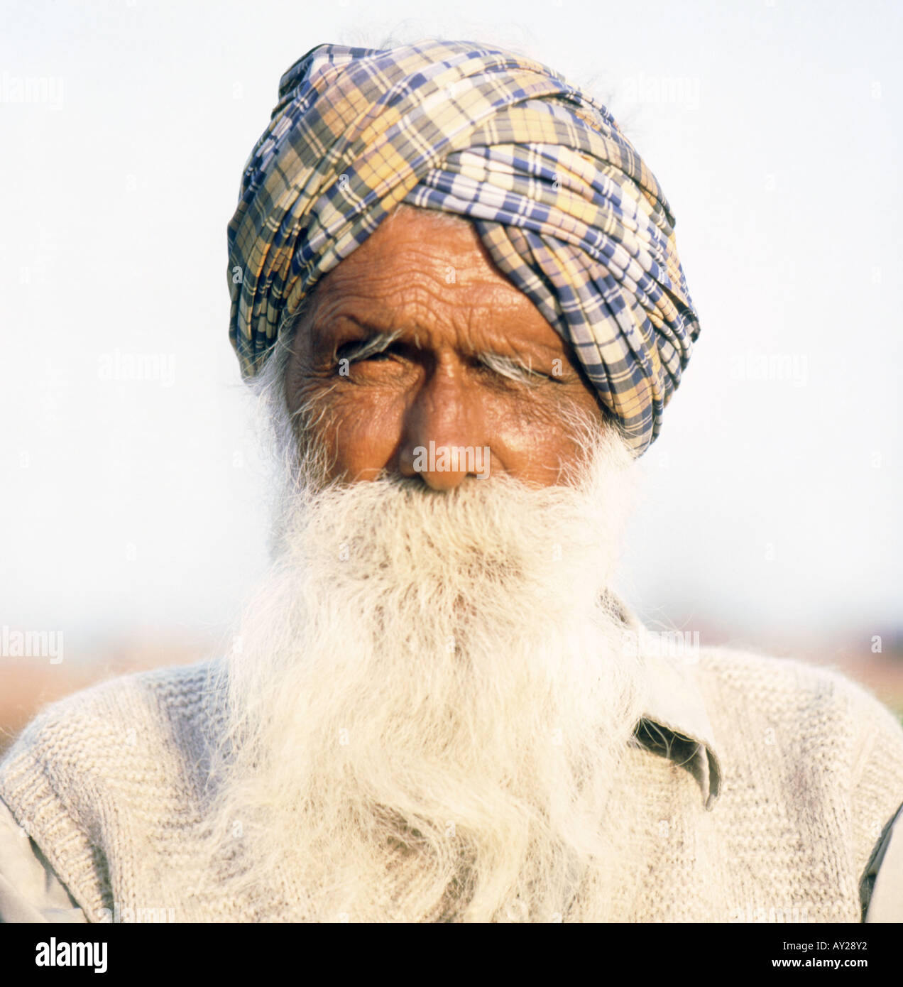 Sikh gentleman hi-res stock photography and images - Alamy