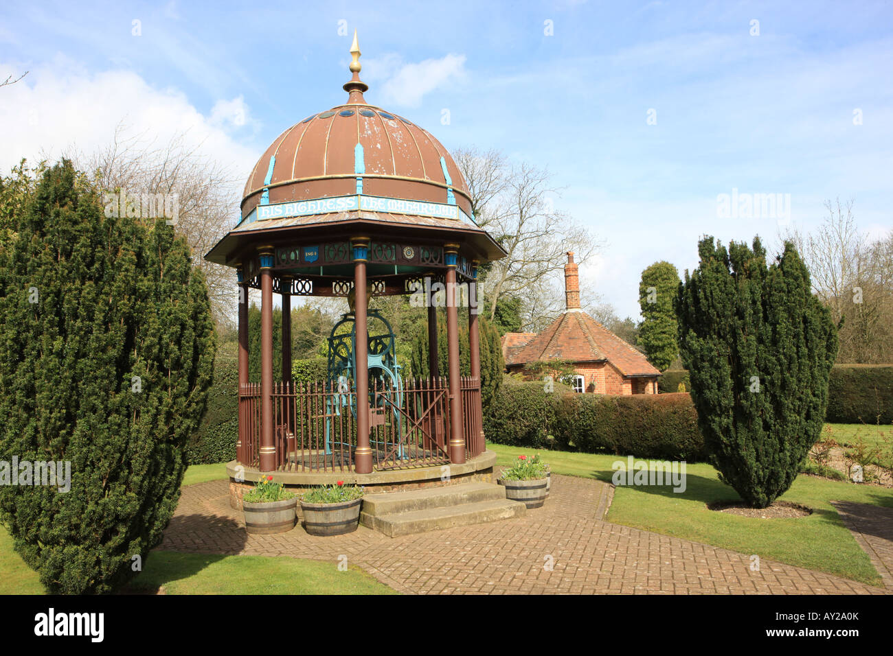 Stoke Row and its Maharajah's Well given to the village in 1864 by the ...