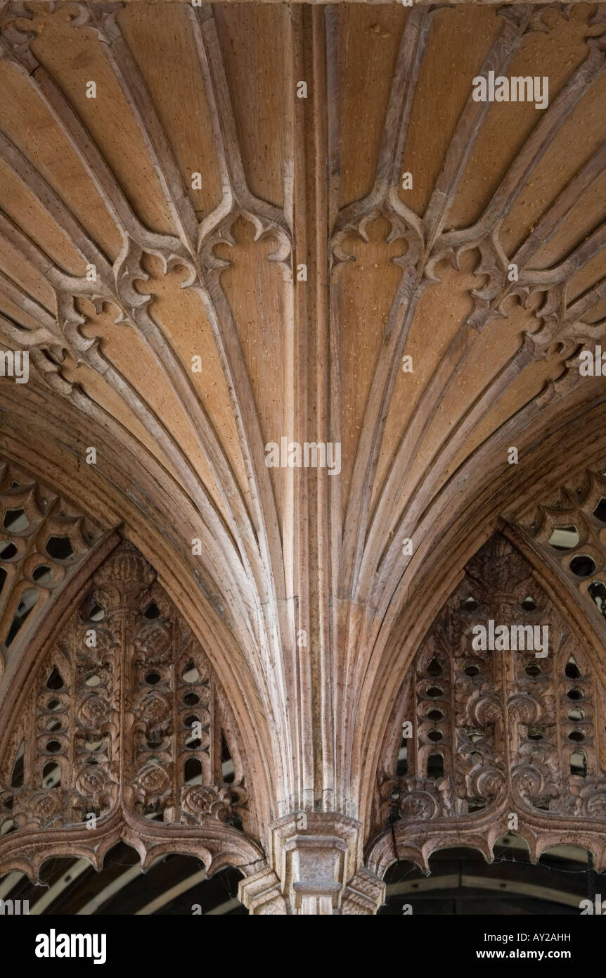 Rood arch hi-res stock photography and images - Alamy