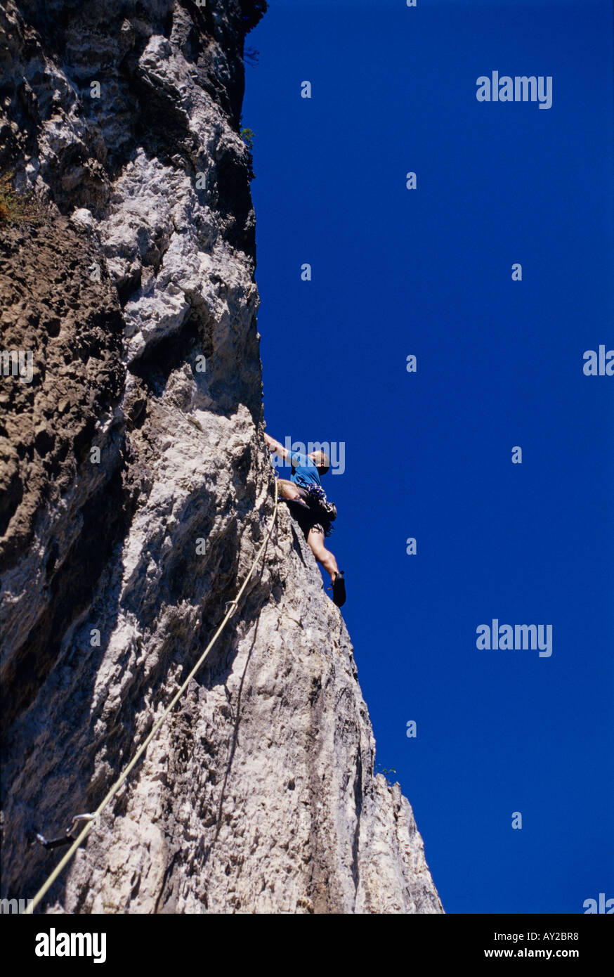 Rock climing hi-res stock photography and images - Alamy