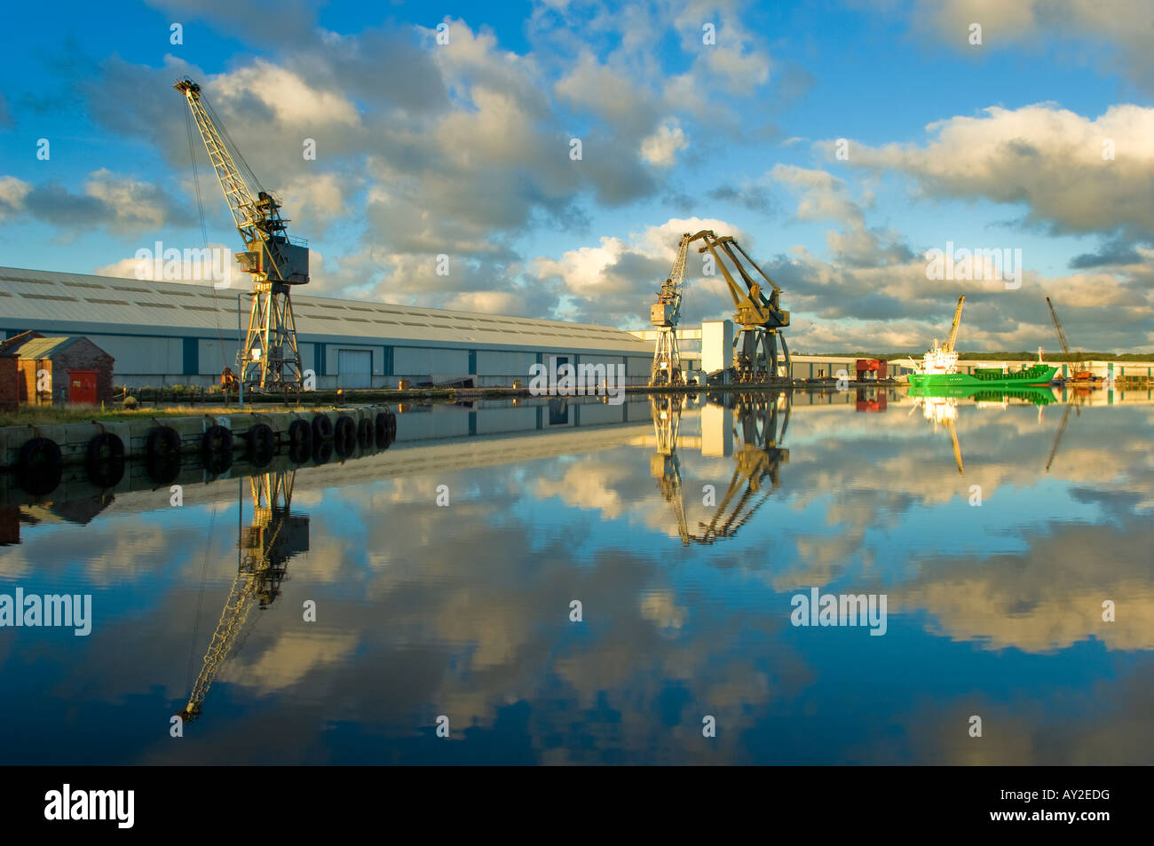 Birkenhead dock hi-res stock photography and images - Alamy