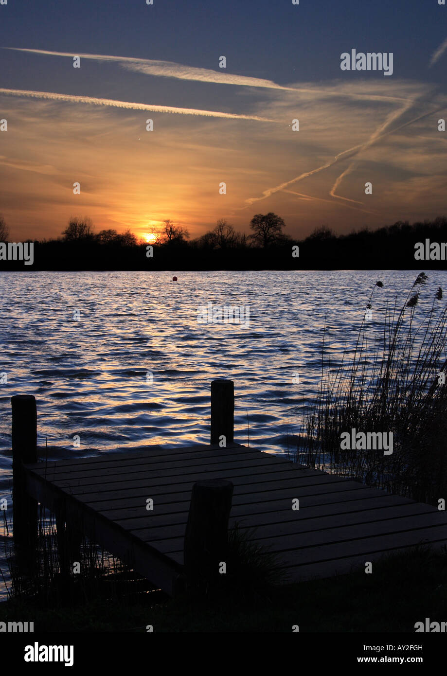 Set sunset hi-res stock photography and images - Alamy