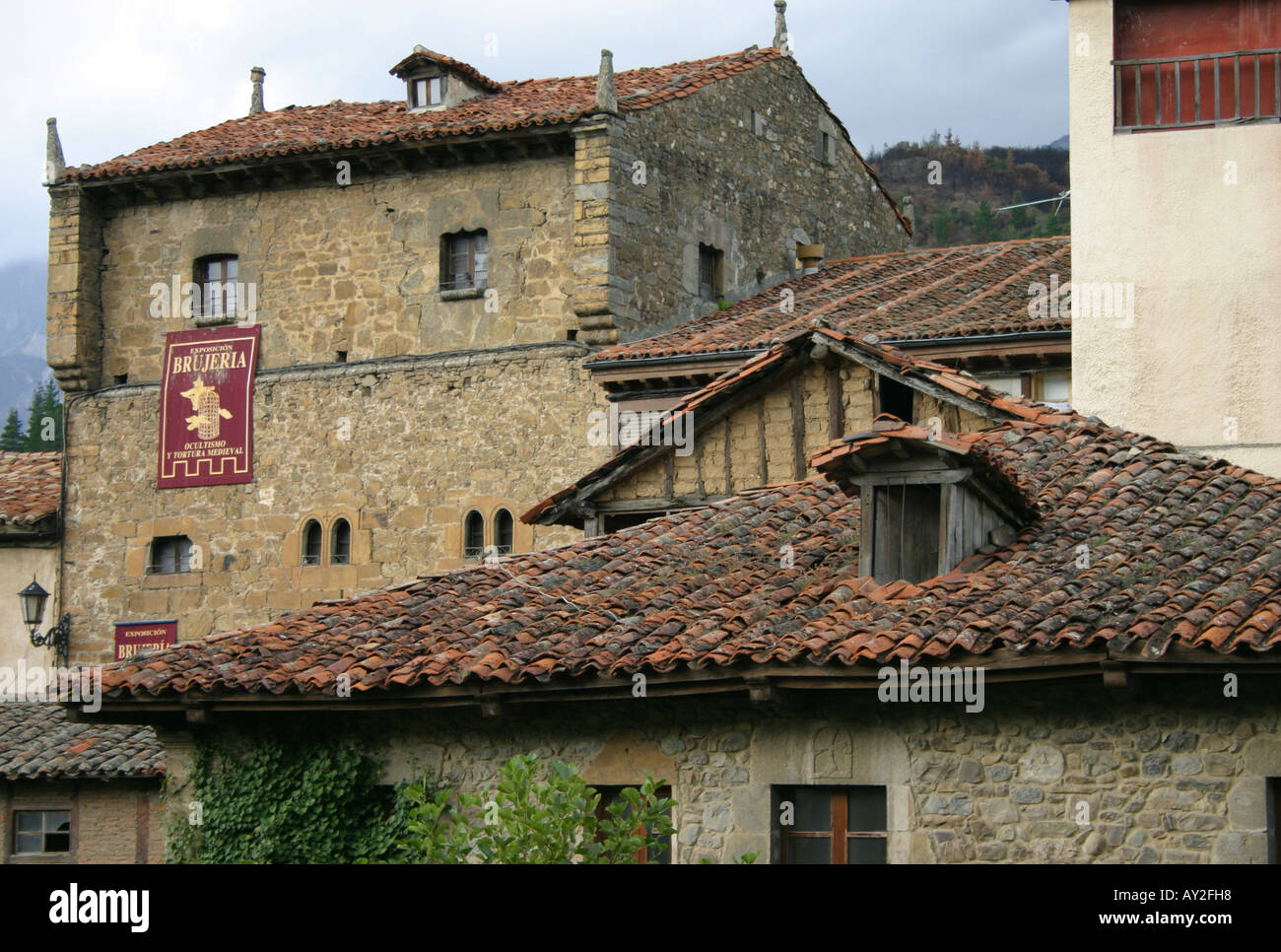 Potes in the Picos de Europa, Cantabria, Spain Stock Photo - Alamy