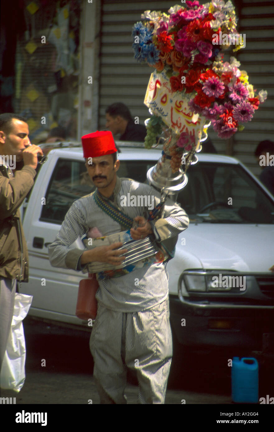 Streets of cairo egypt hi-res stock photography and images - Alamy