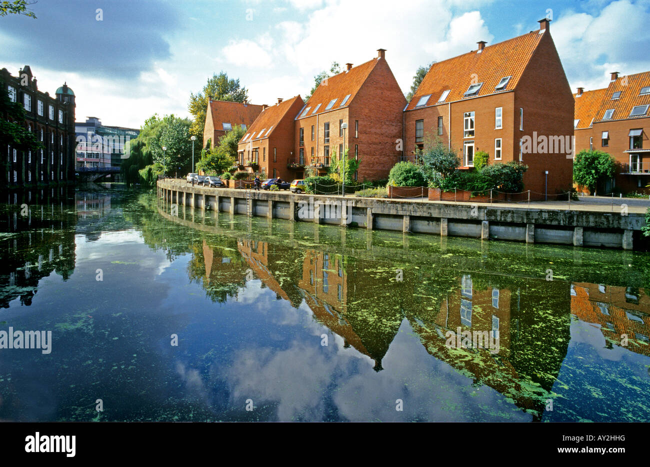 Northern Riverside housing development on an historic site beside the ...