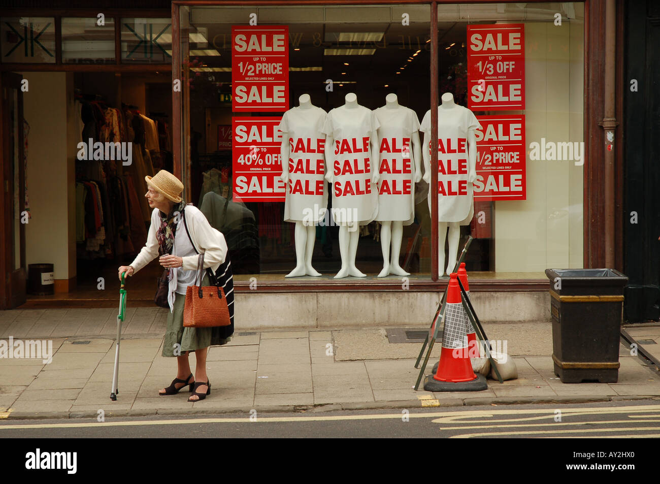 Old lady waiting for bus hi-res stock photography and images - Alamy