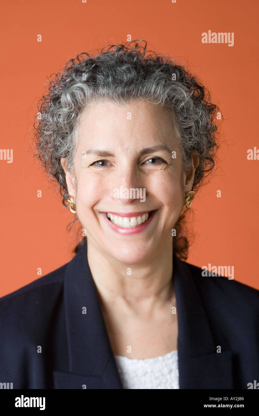 Studio smile woman portrait hi-res stock photography and images - Alamy