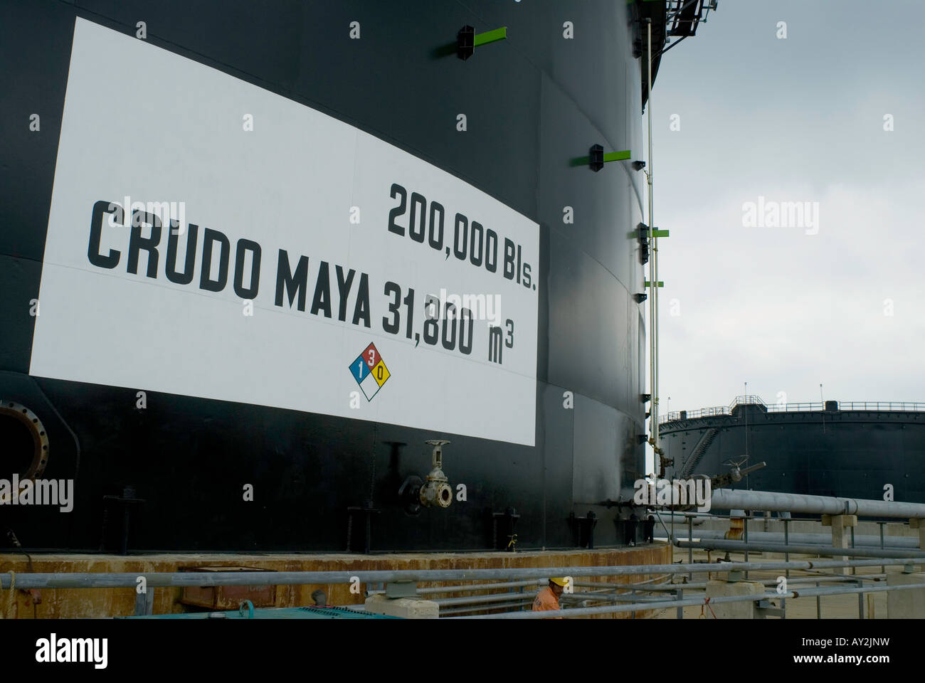 Newly constructed holding tanks for Mayan crude oil at the Lazaro ...