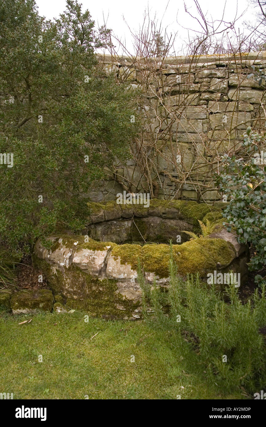 Wishing well england hi-res stock photography and images - Alamy