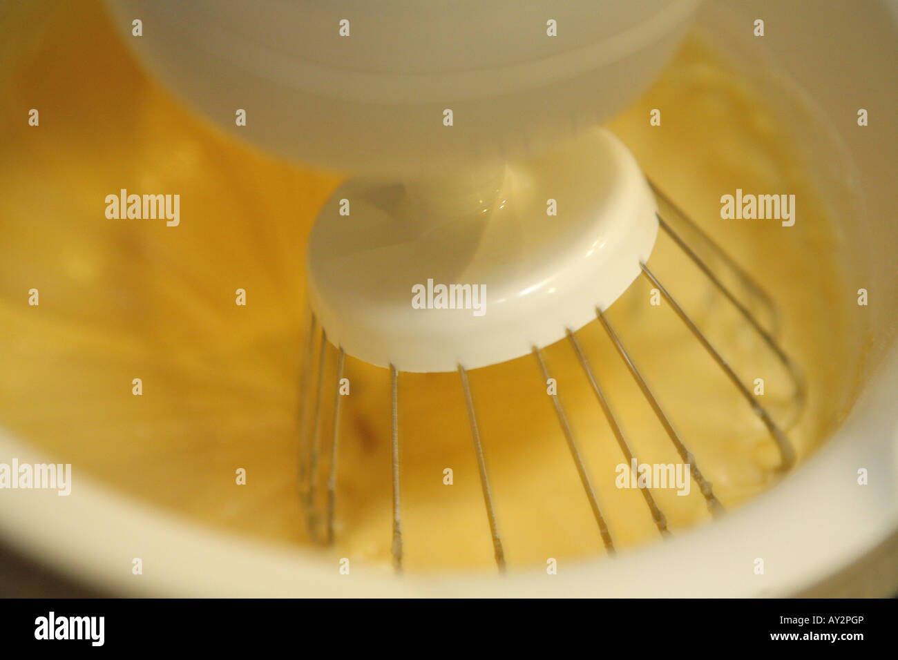 Kitchen robot mixing Stock Photo - Alamy