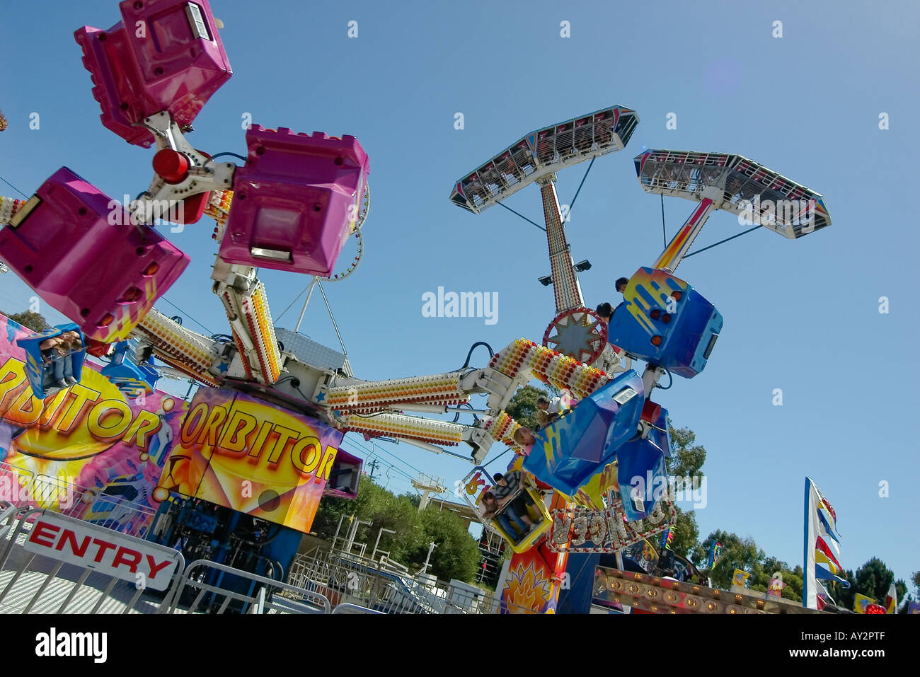 Funfair rides hi-res stock photography and images - Alamy