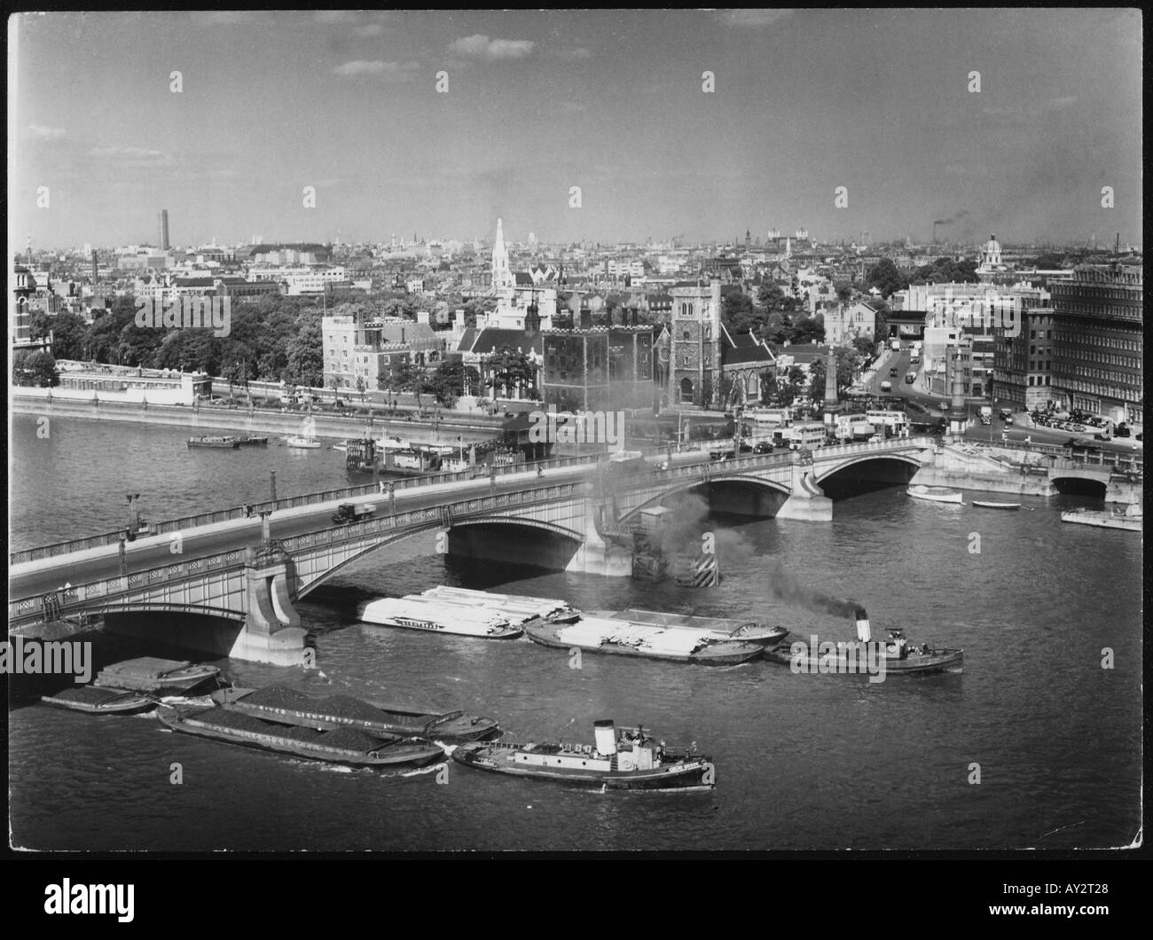 Lambeth Bridge 1950s Stock Photo - Alamy