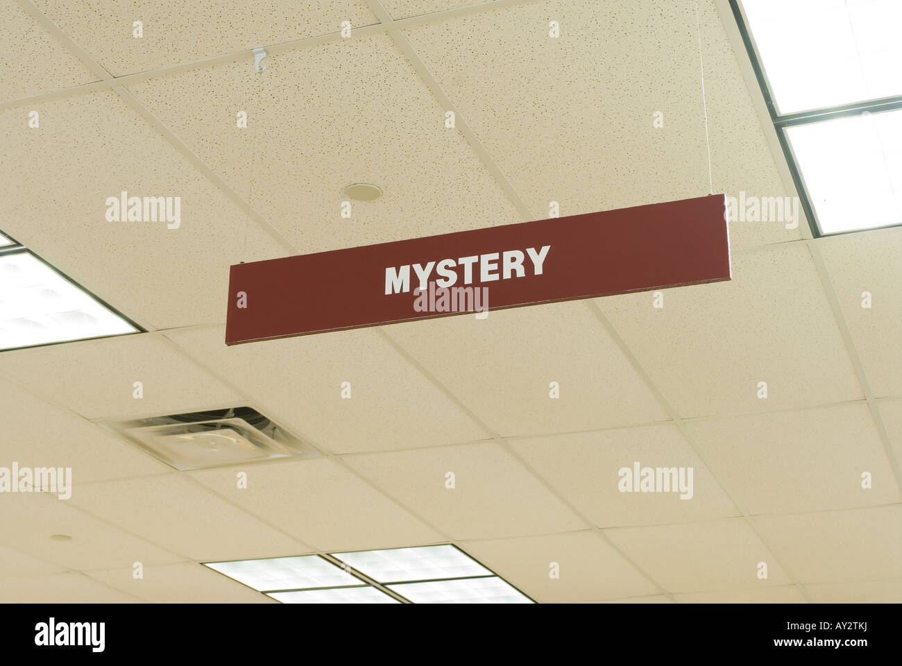 Ceiling sign hi-res stock photography and images - Alamy