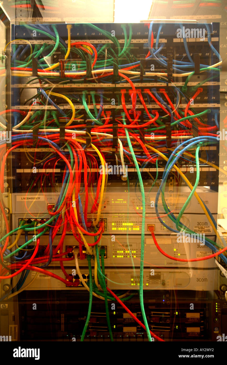 Backoffice hi-res stock photography and images - Alamy