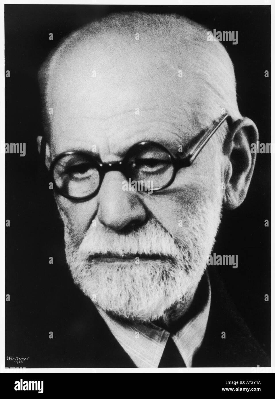 Sigmund Freud 1938 32a Stock Photo - Alamy