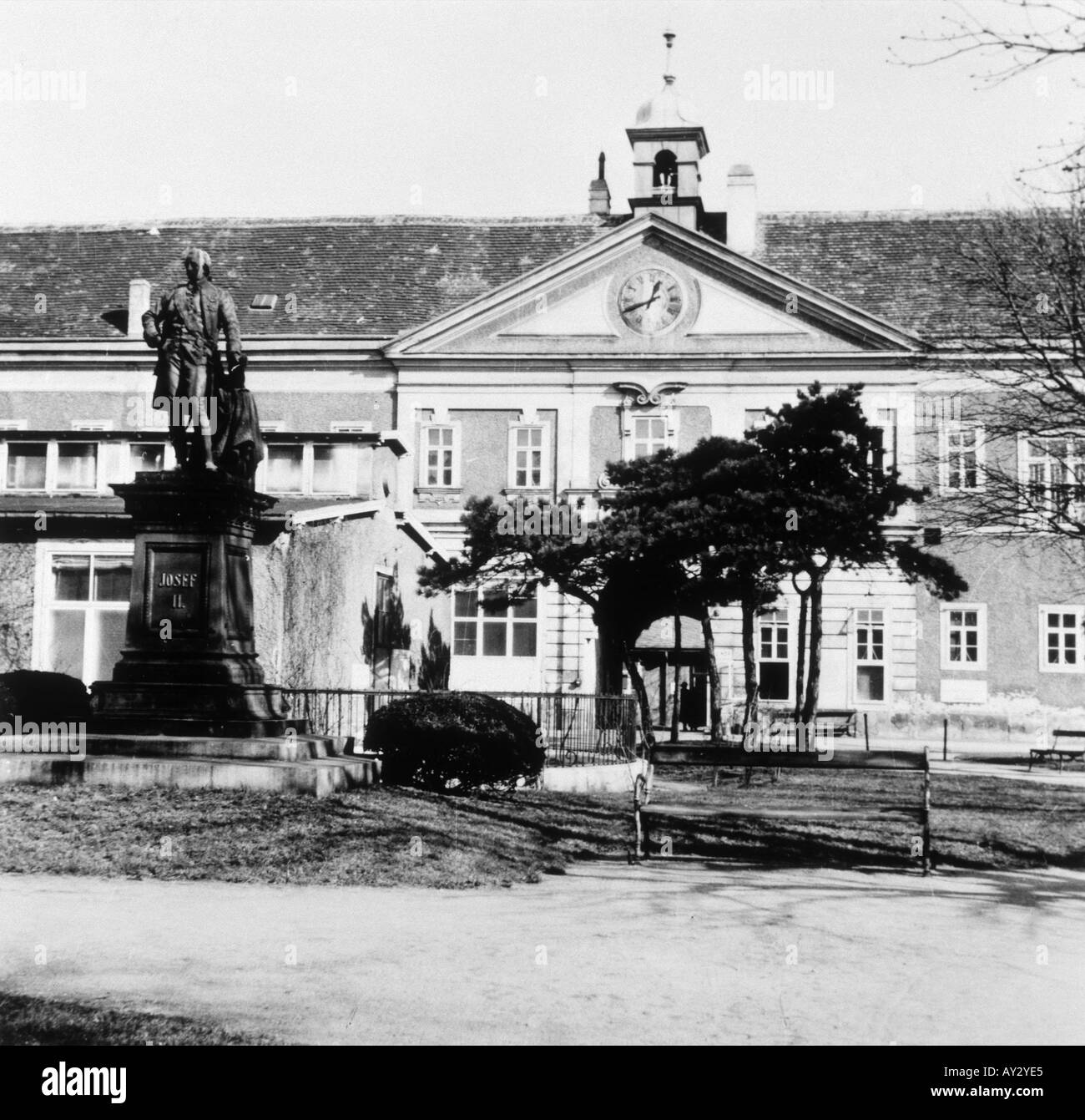 Vienna general hospital hi-res stock photography and images - Alamy