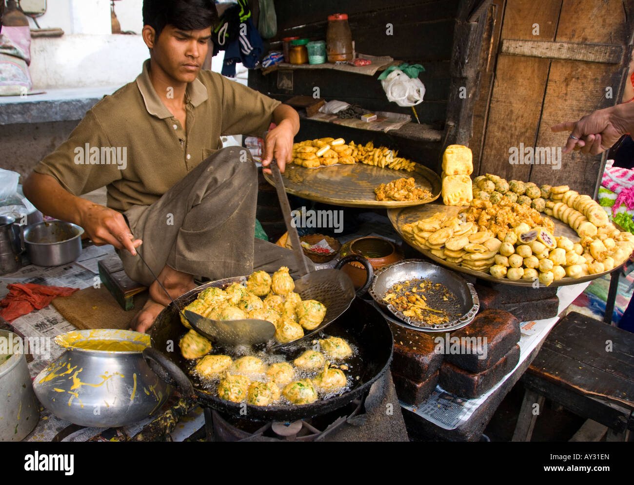 Indian pakoda hi-res stock photography and images - Alamy