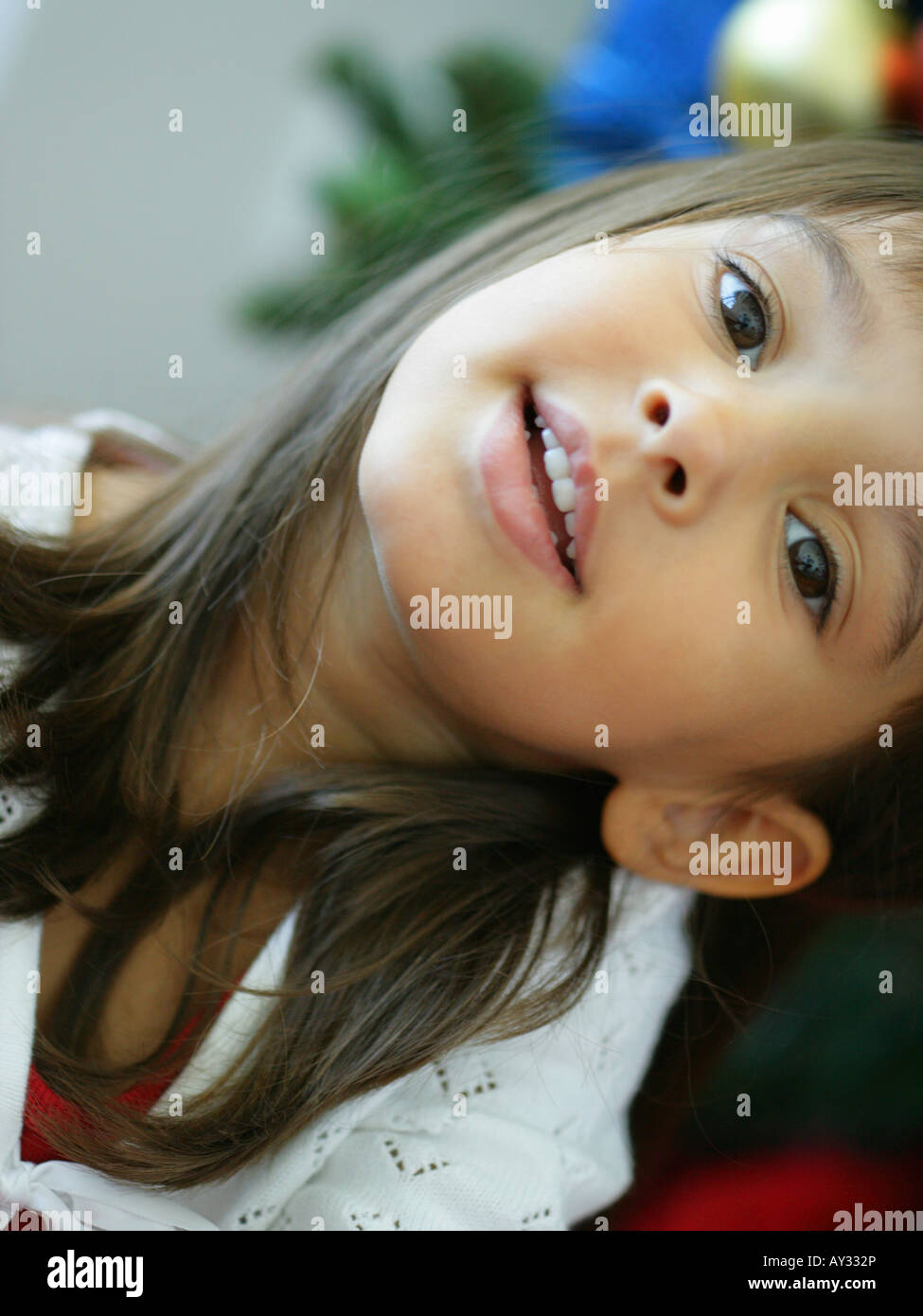 Portrait of a girl smiling Stock Photo - Alamy