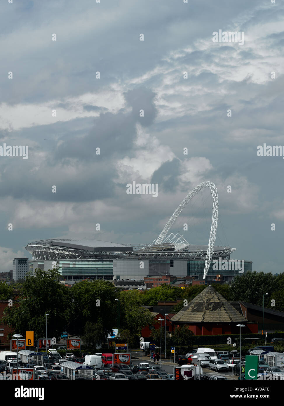 Norman foster wembley stadium hi-res stock photography and images - Alamy