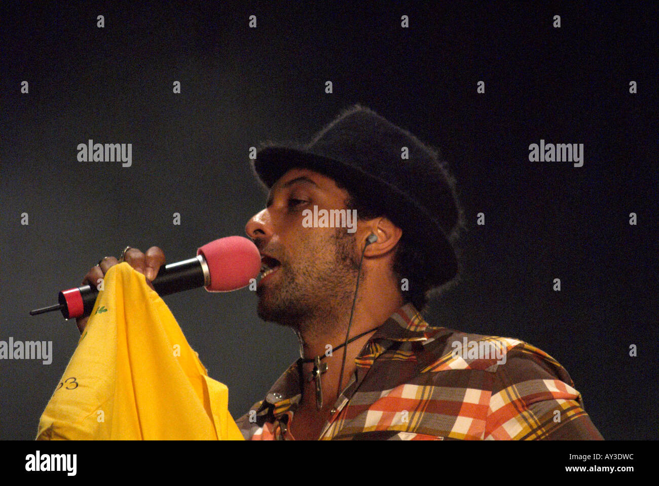 Papa rock and roll hi-res stock photography and images - Alamy