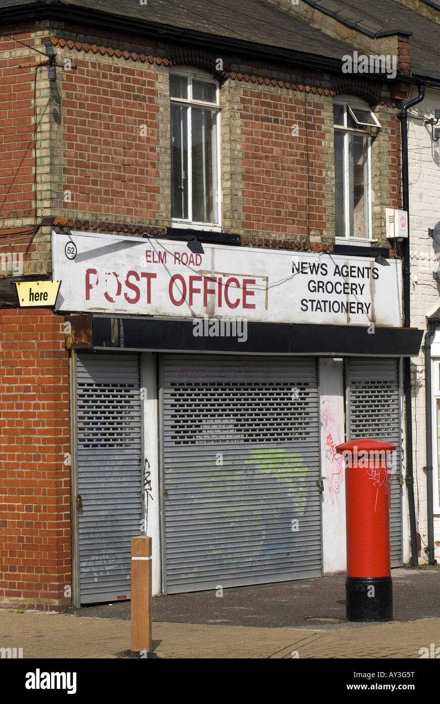 Closed post offices hi-res stock photography and images - Alamy