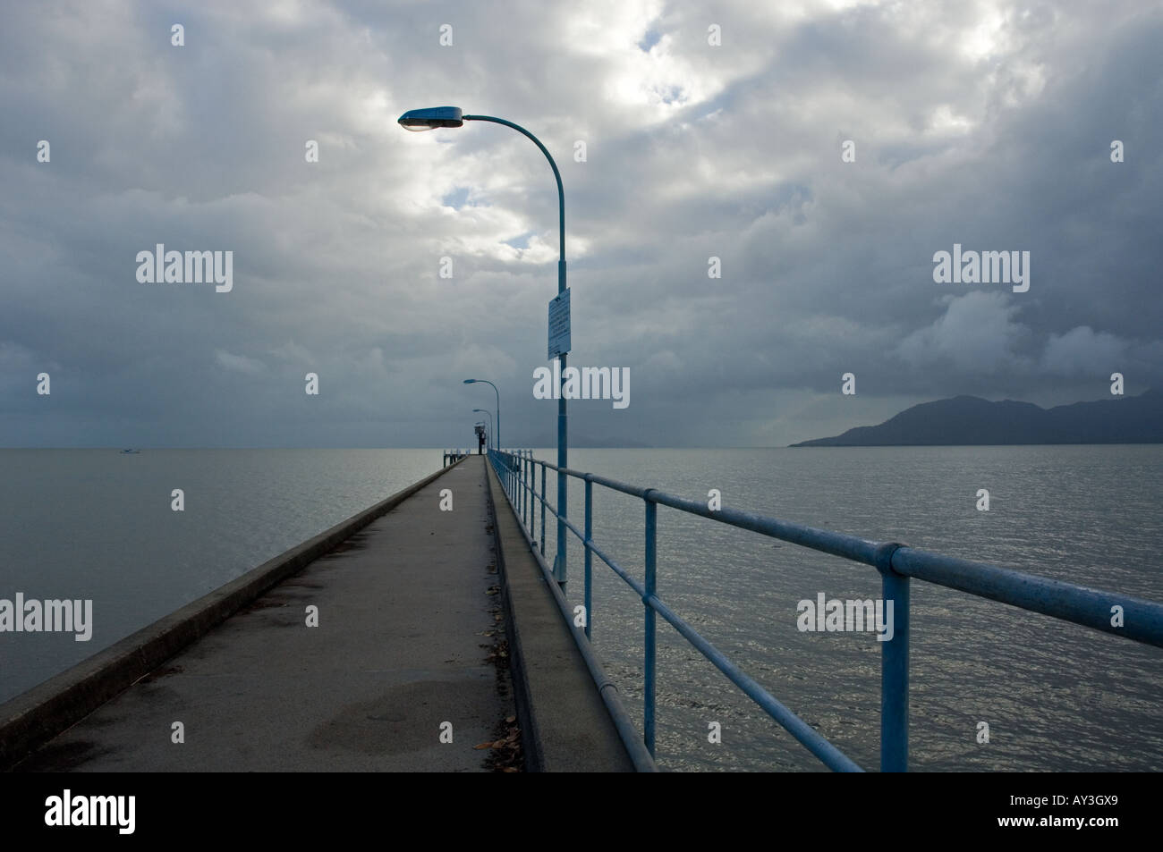 Cardwell jetty hi-res stock photography and images - Alamy
