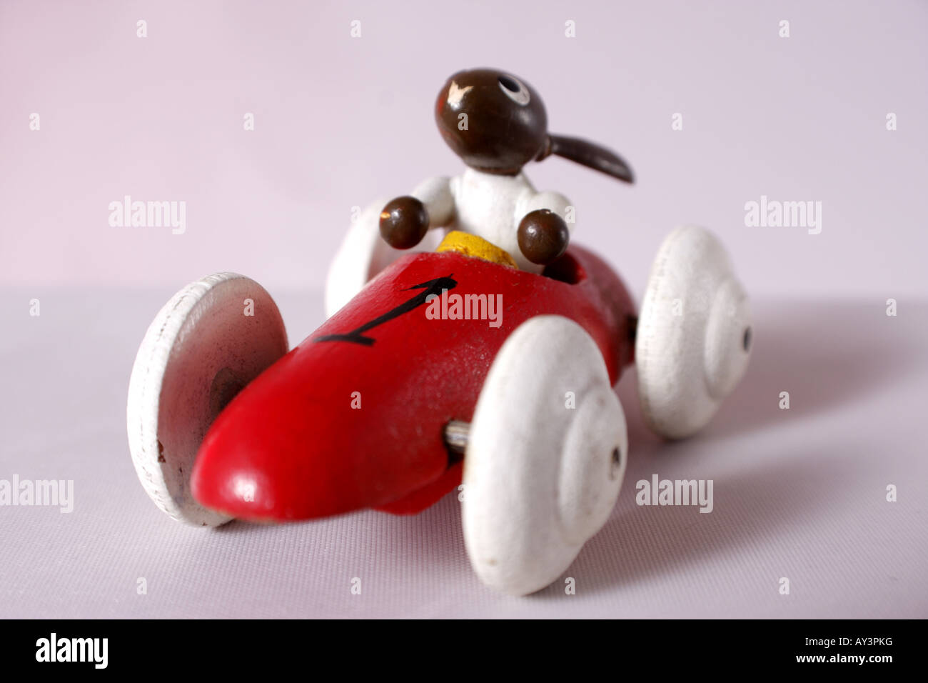 Hare and tortoise toy hi-res stock photography and images - Alamy