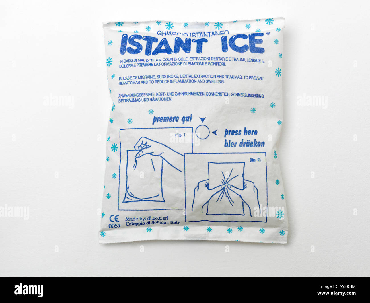 Instant Ice for injuries Stock Photo - Alamy