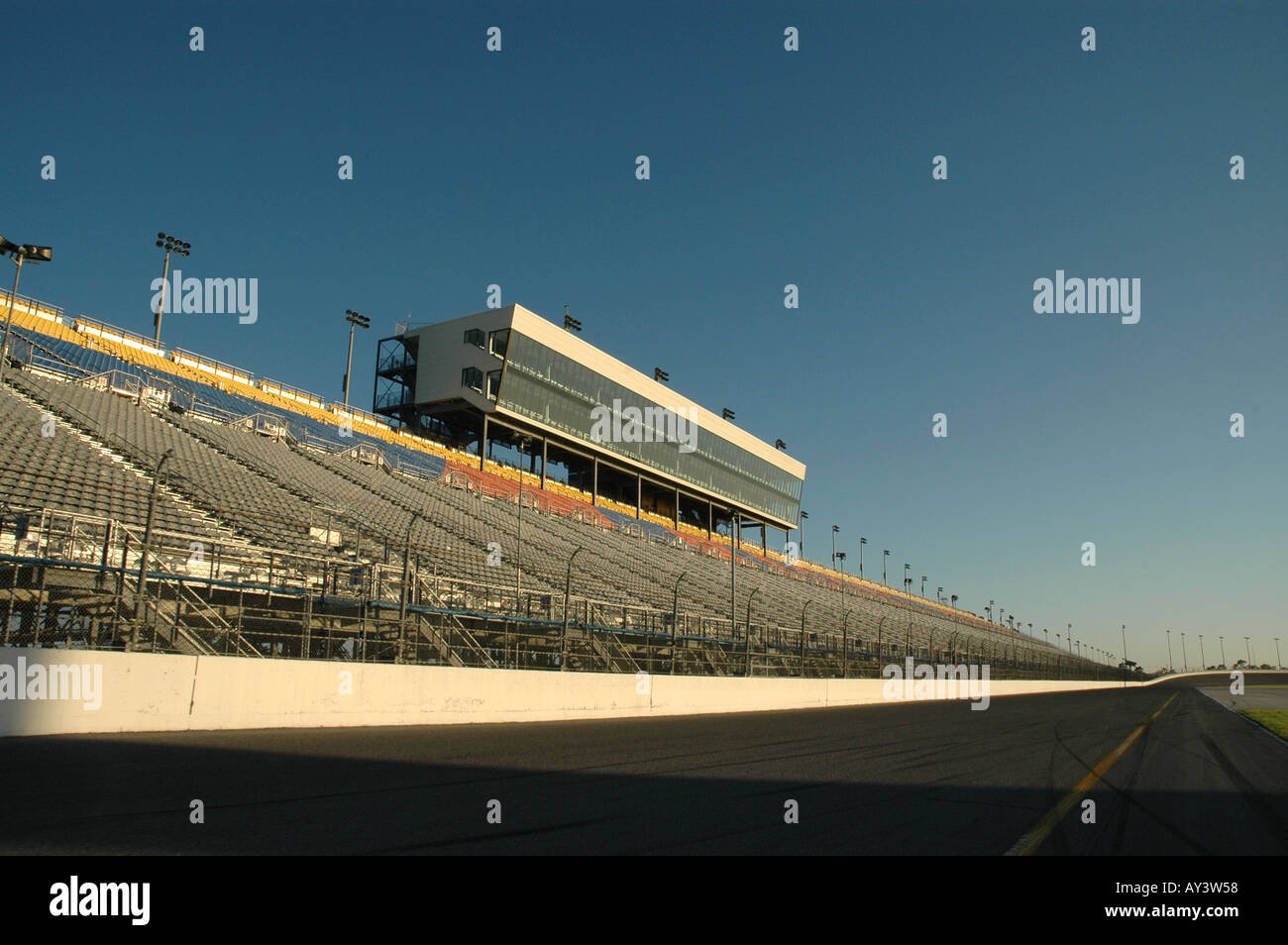 Daytona speedway cars hi-res stock photography and images - Alamy