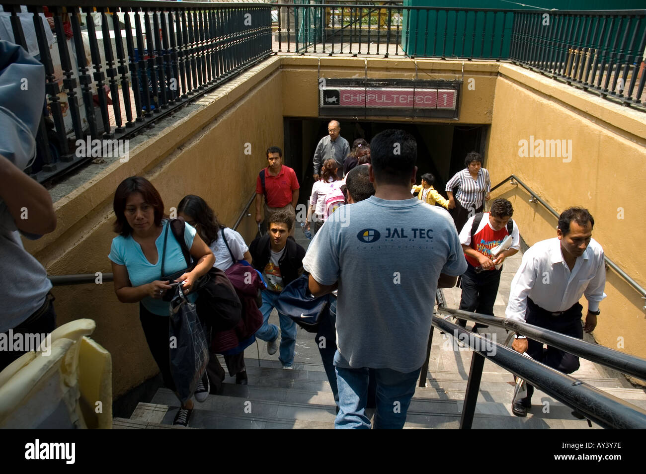 Chapultepec metro station hi-res stock photography and images - Alamy