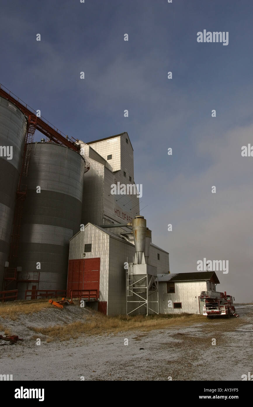 Grain elevator fire hi-res stock photography and images - Alamy