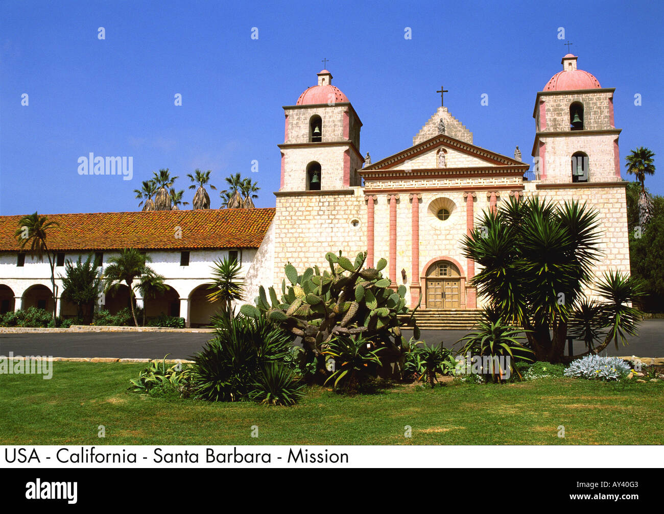 Santa barbara mission garden hi-res stock photography and images - Alamy