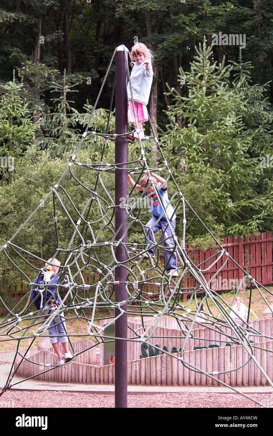 Children playing climbing frame hi-res stock photography and images - Alamy